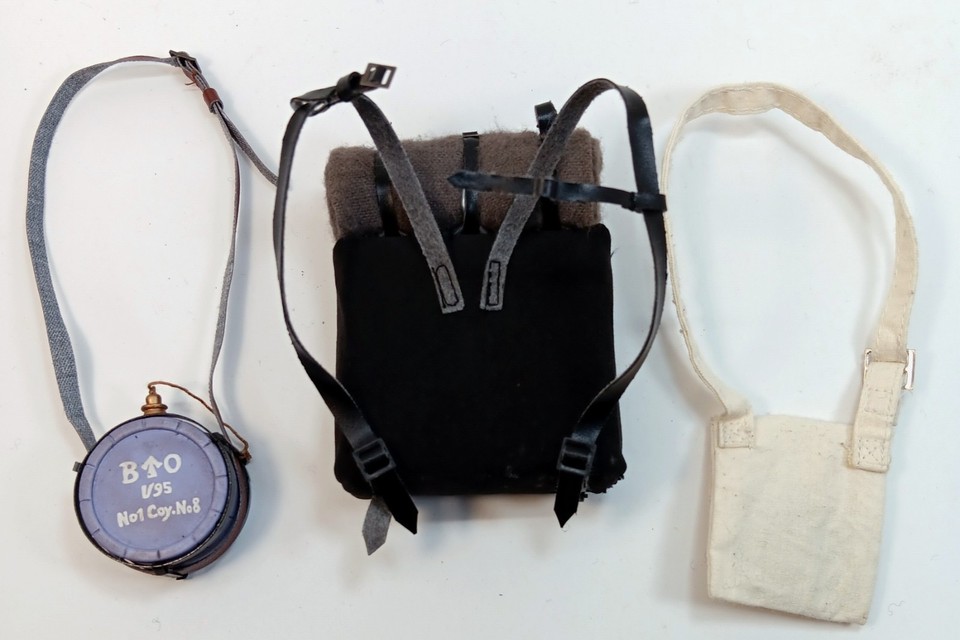 FIELD EQUIPMENT Backpack, Canteen, Haversack British Army 95th Rifles ...