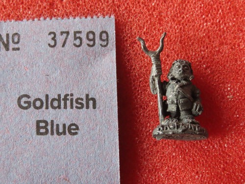 Citadel C11 Halflings Pitchfork Warhammer Halfling 1984 GW Games ...