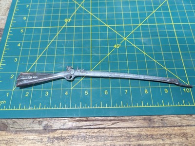 Davy Crockett Old Betsy Frontier TOY Rifle Heavy Metal Revolutionary ...