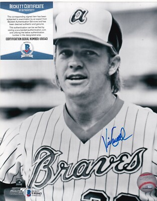 VIC CORRELL ATLANTA BRAVES BECKETT AUTHENTICATED ACTION SIGNED 8x10 | eBay