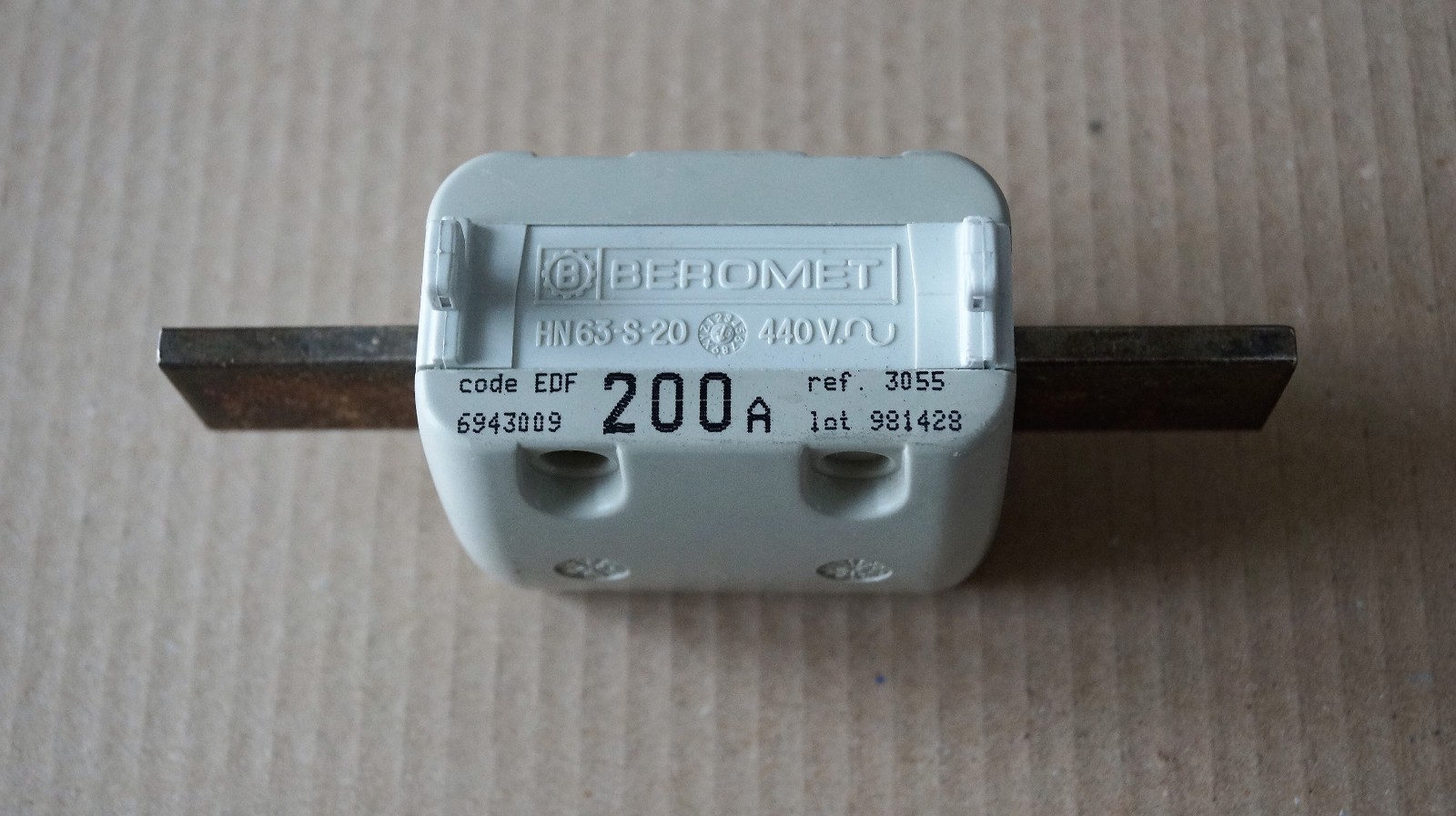 Fusible HPC EDF 200A à couteaux - taille 2 - entr'axe 115mm - BEROMET ...