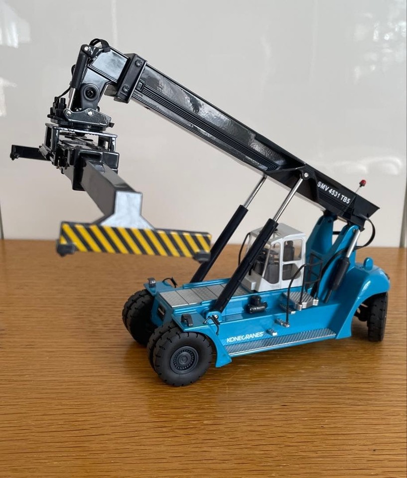 Reach Stacker KONECRANES SMV 4531 TB5 | eBay