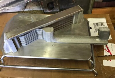 Slicers - Tomato Tamer