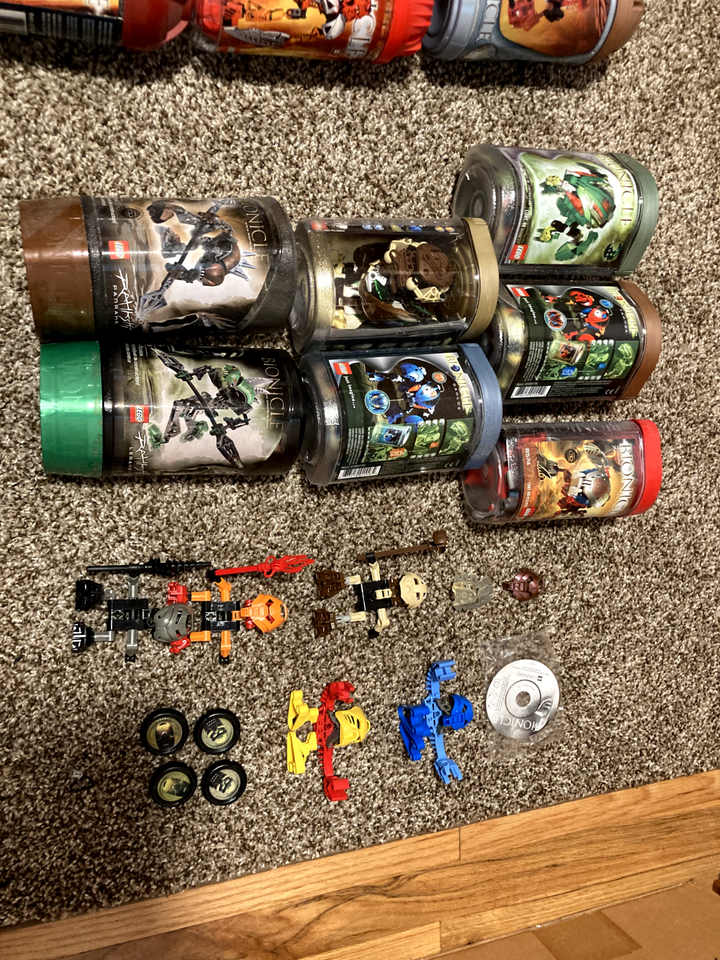 Lego Bionicle complete sets - Early sets, Bionicle Parts and masks Lot ...