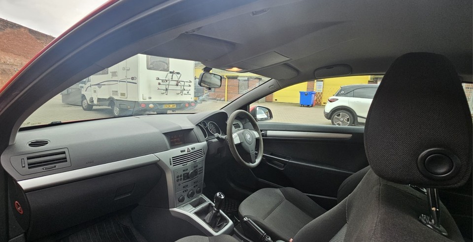 2010 VAUXHALL ASTRA SPORT SRI XP KIT 1.4 3 DOOR HATCHBACK 2 KEYS MINT ...