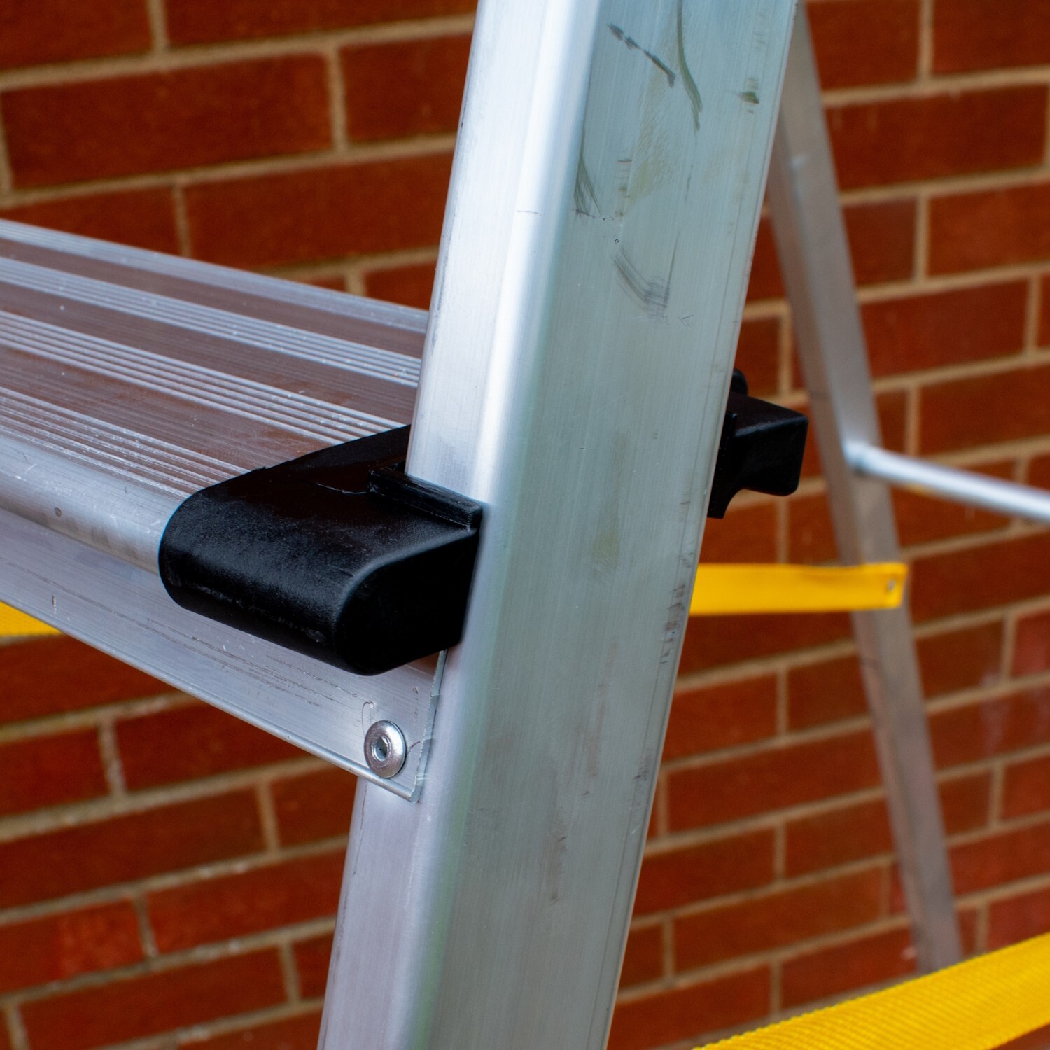 Platform Step Ladder - Trade Master Pro Step Ladders - EN131 - 120mm ...