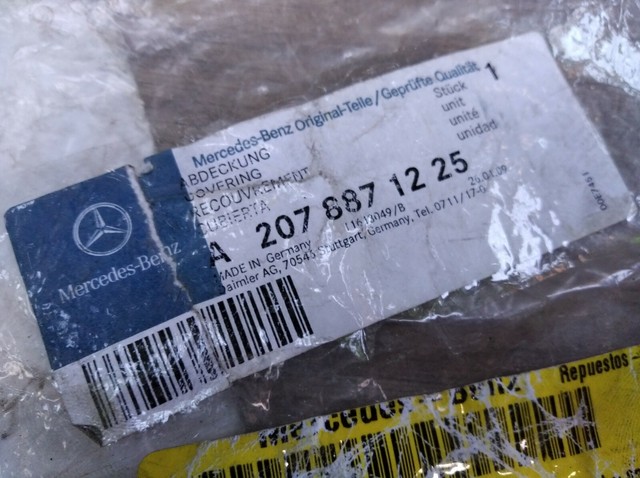 MERCEDES BENZ W207 Fog Light Frame Cover Grille E350 E550 Coupe CAB ...