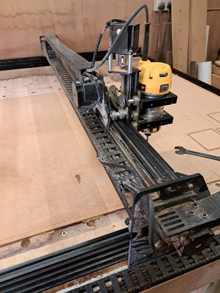 Ooznest OX CNC Router 1500 x 1500 complete with Dewalt Router and ...