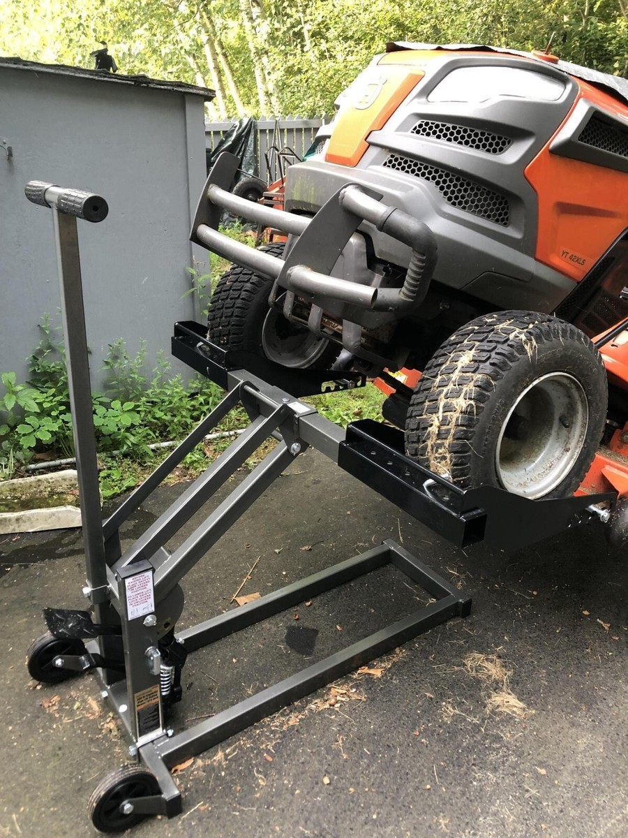 Harbor Freight Mower Jack 300 Lb. ATV/Lawn Mower Lift
