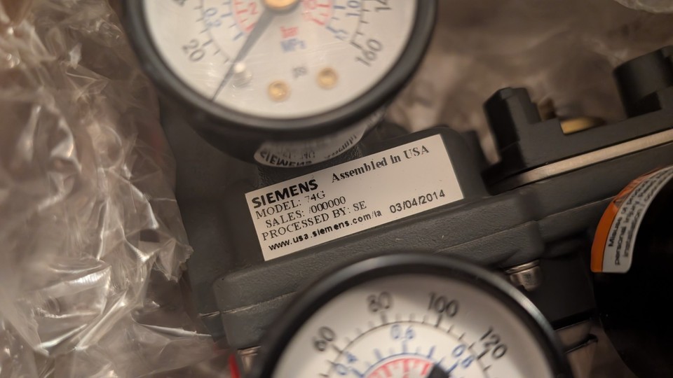 MOORE/SIEMENS MODEL 74G PNEUMATIC VALVE POSITIONER FACTORY NEW BOX TEST ...