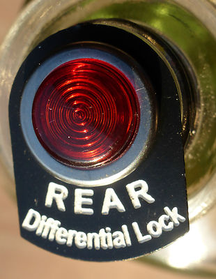Land Rover Series 2 2a 3 Lucas LED Rear Differential Lock Warning Tag ...