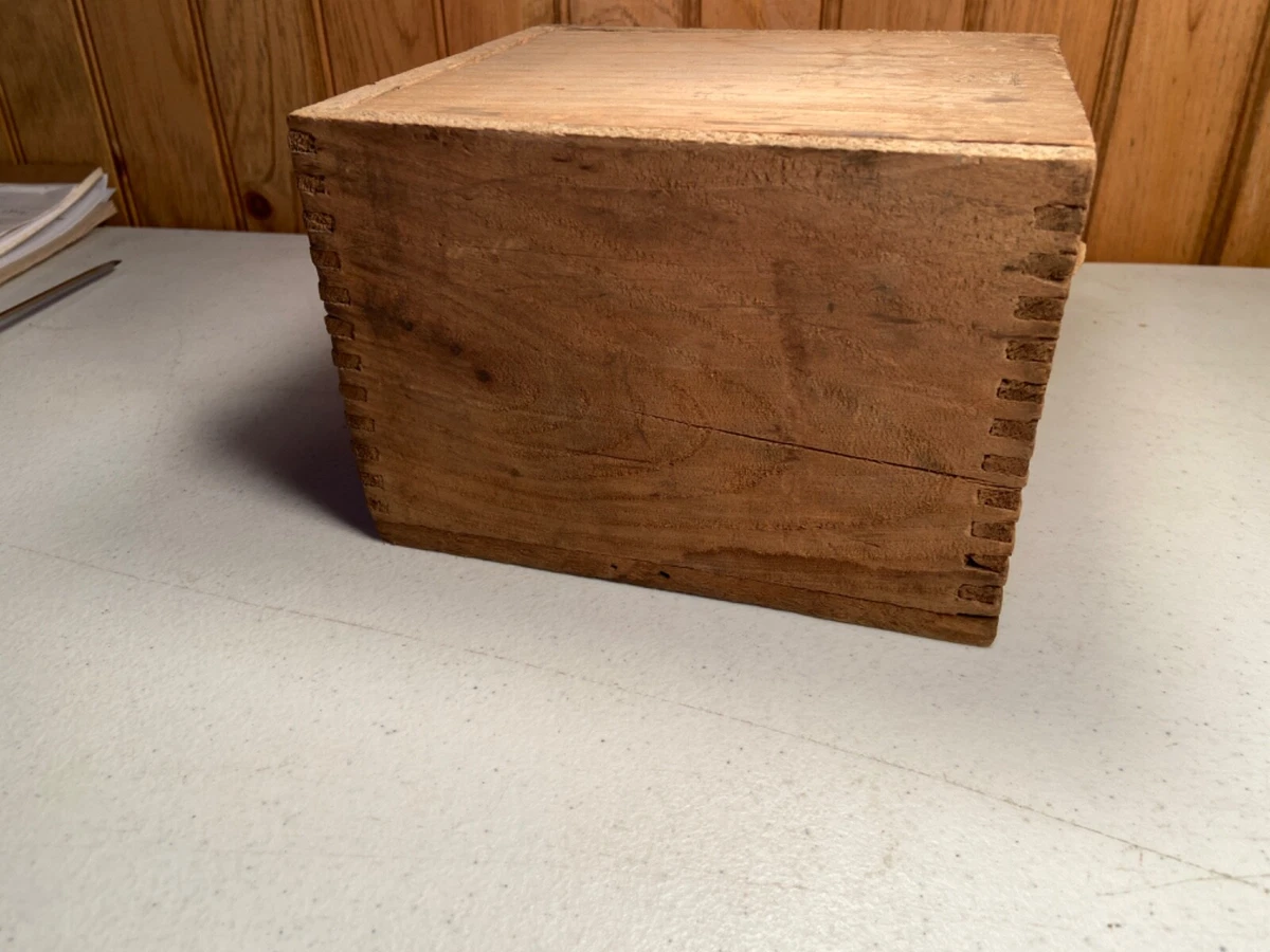 Dovetail Joint Box