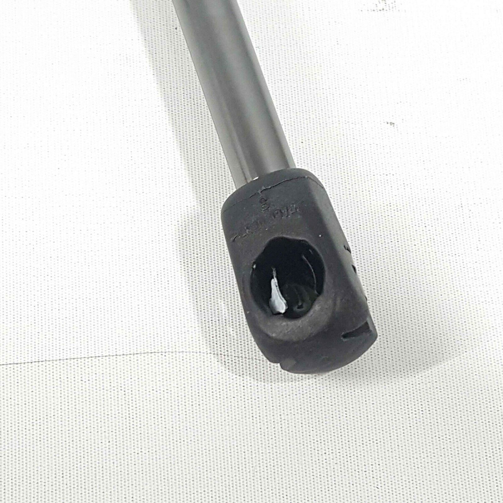 Genuine+811612W000+Front+Bonnet+Hood+Gas+Struts+2ea+for+Hyundai+Santa ...