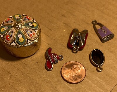 RED HAT SOCIETY FOUR CHARMS - Gold Tone Red Hat Charms - Plus Nice Made ...