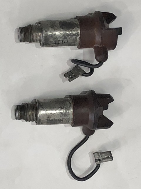 2 Ea. Bendix (Aero-Accessories) P/N 10-382807 (AB-382807) Capacitors ...