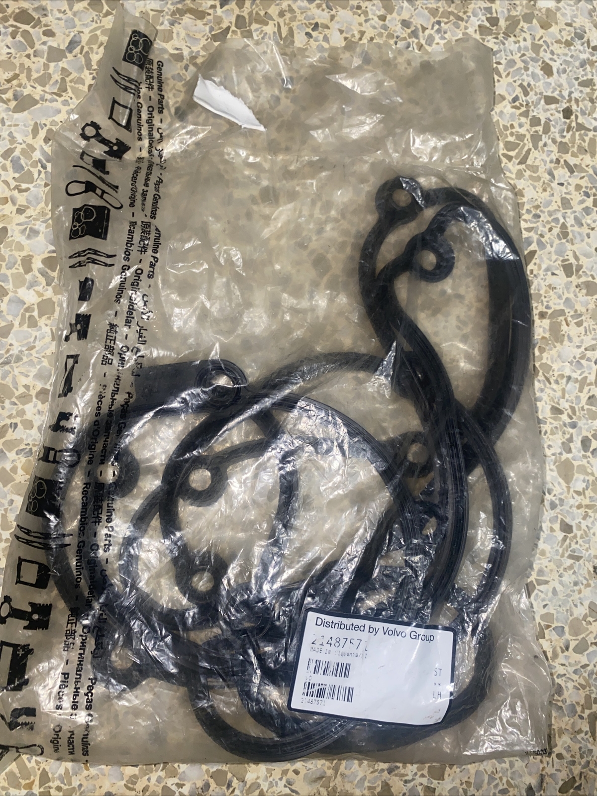 OEM Mack Mp7 Volvo D11 Diesel Engine 21487571 Valve Cover Gasket for ...