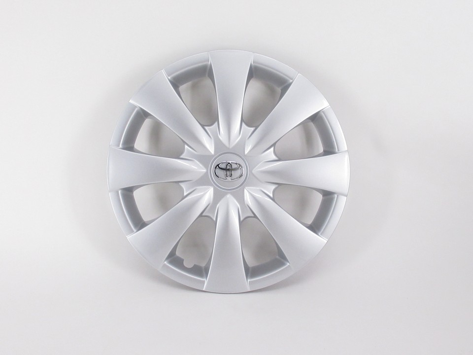 Genuine OEM Toyota 42621-02060 15 Inch Wheel Cover Hubcap 2009-2010 ...