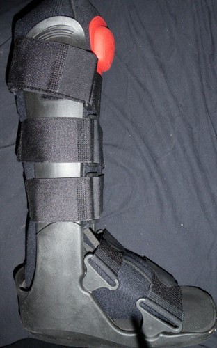 ProCare XcelTrax Air Ankle Walker Brace/Walking Universal Boot Small ...