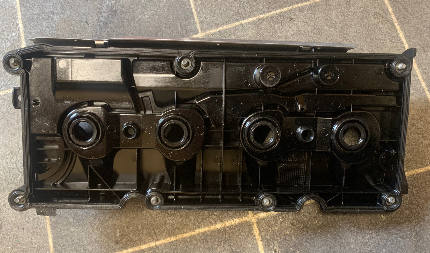 AUDI A4 B8 A5 8T 8F A6 C7 Q5 14-18 2.0 TDI ENGINE ROCKER VALVE COVER ...