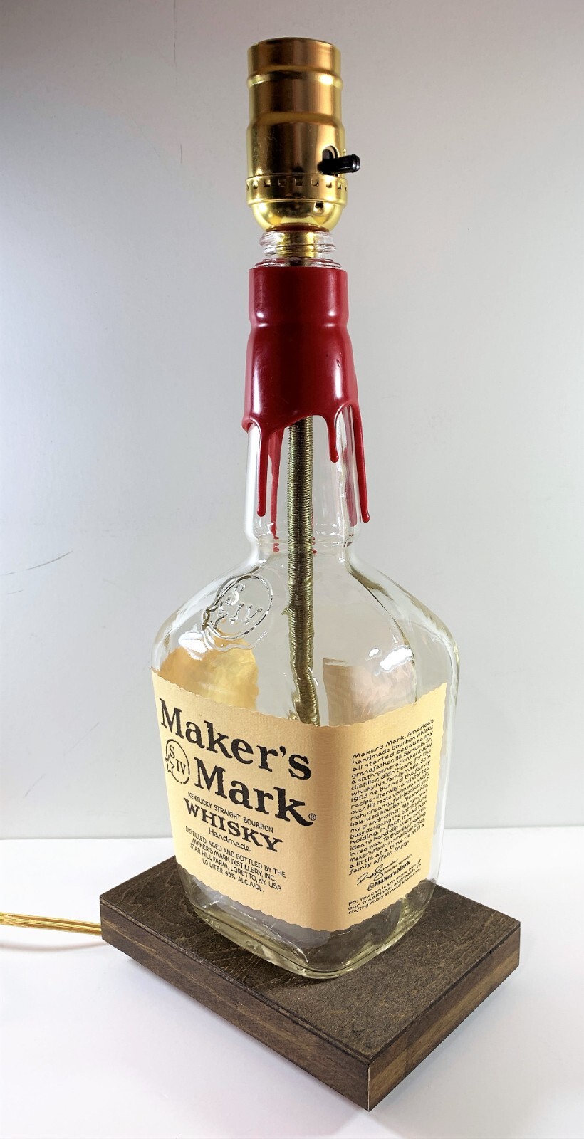 MAKER'S MARK WHISKEY Liquor Bottle TABLE LAMP Light & Wood Base Bar ...