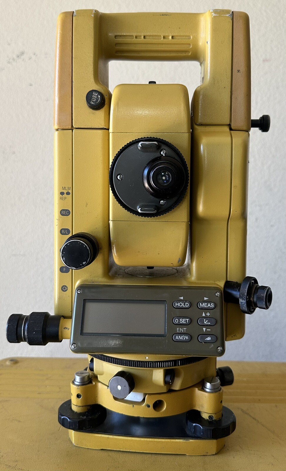 Topcon GTS-301 Electronic Total Land Surveying Data Collecting Station ...