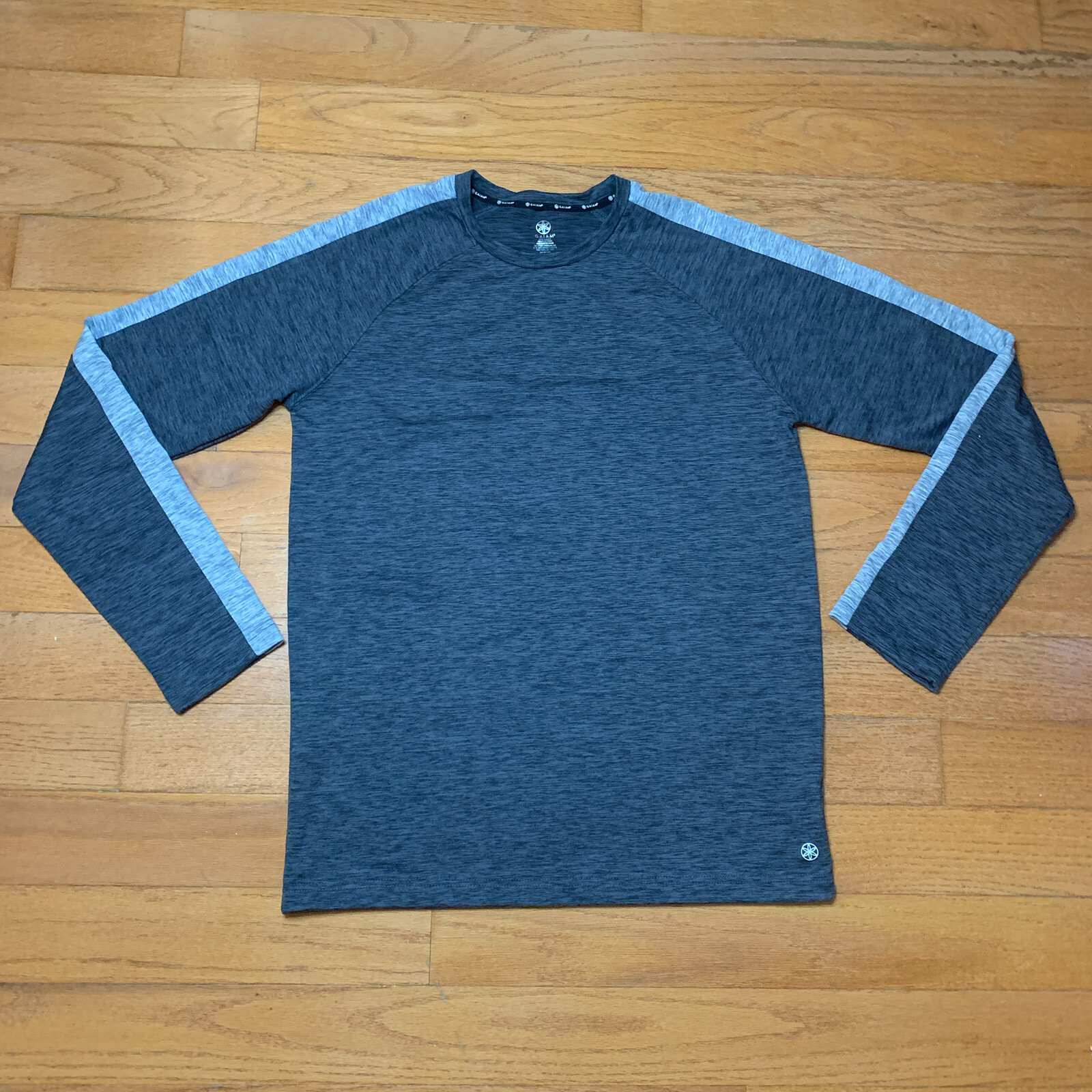 Gaiam Long Sleeve Shirt Womens Size Medium Gray White Yoga Polyester ...