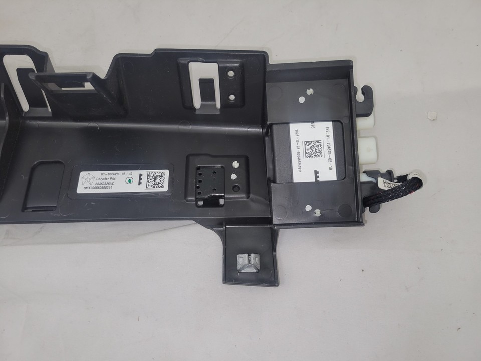 OEM 17-24 Chrysler Pacifica Power Lift-Gate Hands Free Assy 68460326AC ...
