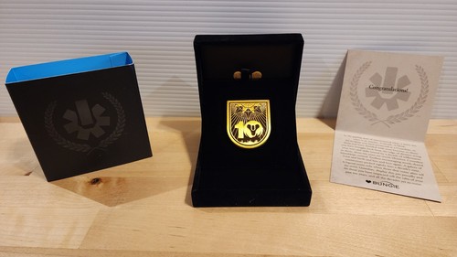 Destiny 2 Legend Title Seal Medallion Pin 10th Anniversary Bungie ...