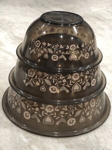 Vintage Set Of 3 Brown Clear Pyrex With Pink Flowers Hearts & Birds | eBay