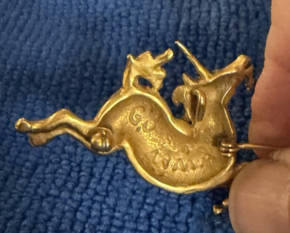 Vintage MMA Metropolitan Museum of Art Gold Tone Unicorn Brooch Pin | eBay