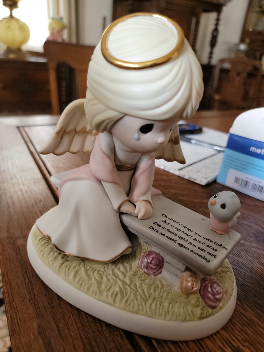 Precious Moments Crying 5,800+ Precious Newborn Baby Cries Stock