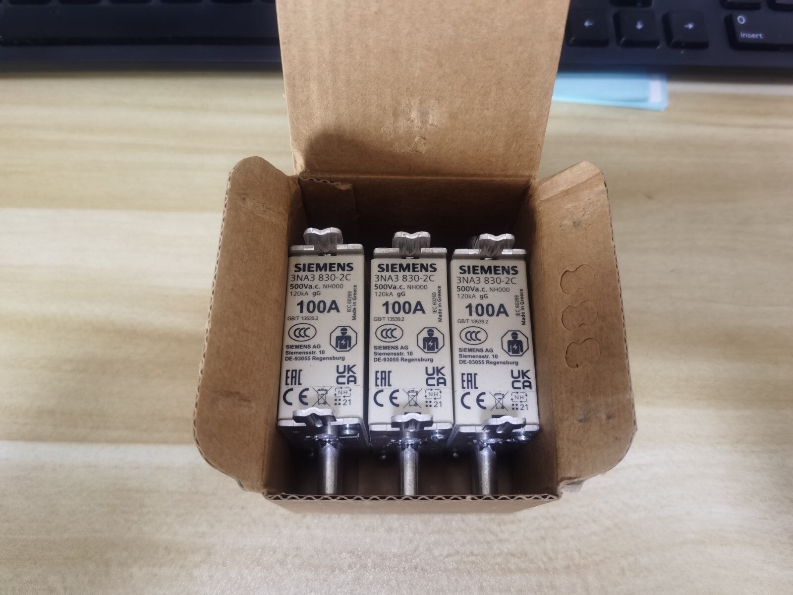 3PCS/1Box New Siemens 3NA3830-2C 3NA38302C Fuse 100A 500V In Box Brand ...