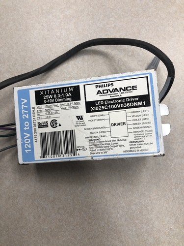 Philips Advance Xitanium 25W .3-1A LED Driver Ballast 0-10V Dimming 18 ...