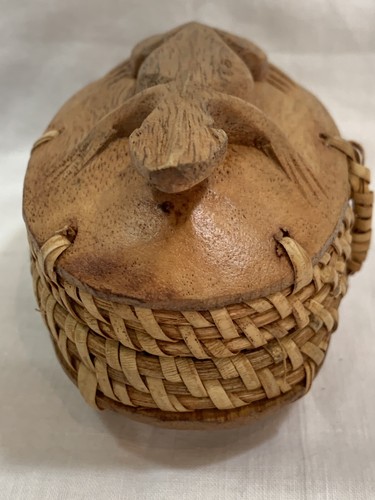 Wood & Wicker Trinket Box Lizard Gecko Carved Tropical Island Exotic ...