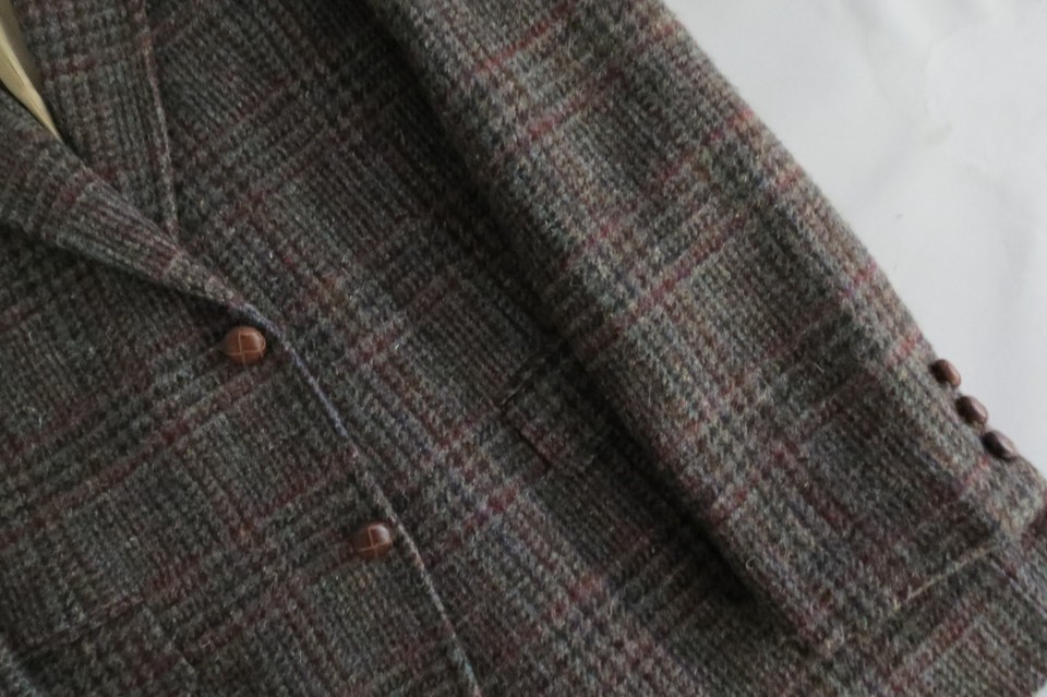 VTG John Christie Donegal Mist J press style Woven In Ireland sport ...