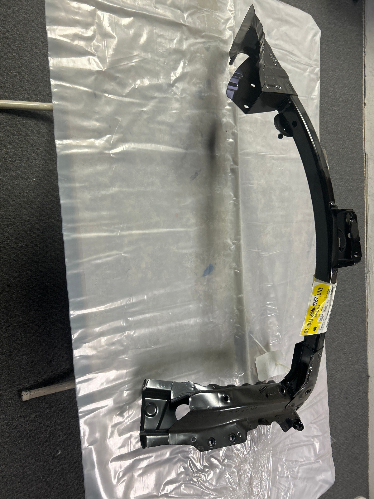 OEM Upper Radiator Support For 2018-2022 Chevrolet Traverse 84462767 | eBay