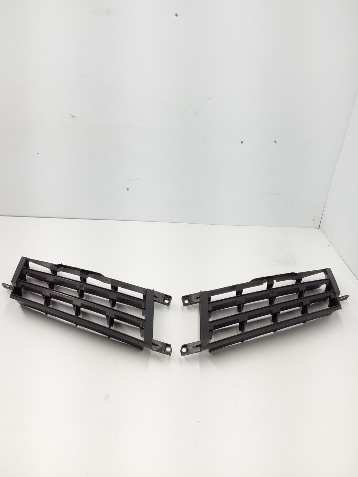 2008 Nissan Rogue Inner Grille Bushing Front Bumper Right/ Left 62058 ...