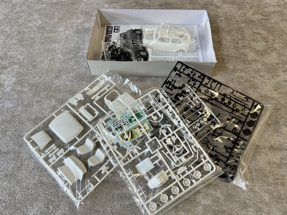 Tamiya Morris Mini Cooper 1275S MK.1 Model Kit 1/24th Scale Vintage ...