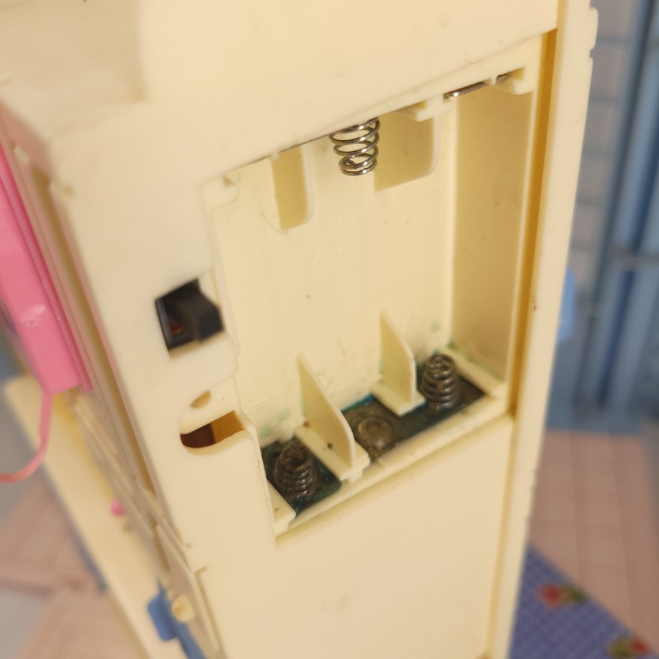 Mattel Barbie 1998 Family Cottage Blue Fold Out Doll House No Sound | eBay