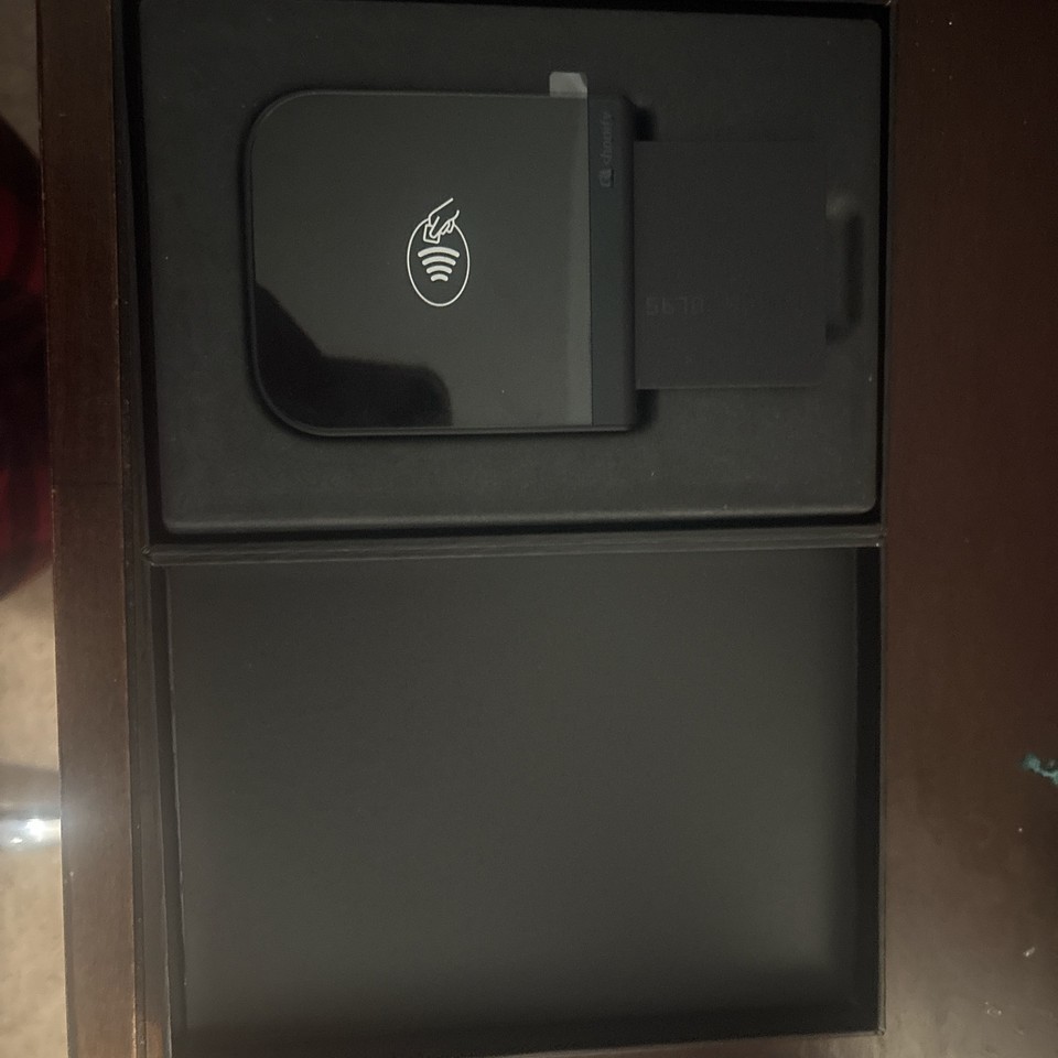 Shopify Tap & Chip Card Reader – New in Box Contactless EMV Payment ...