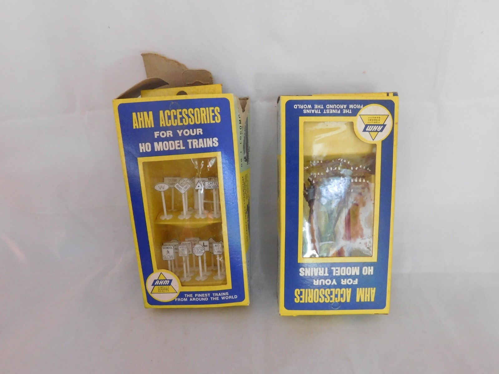 Vintage AHM Accessories HO Scale Signs # 5610 & Telephone Poles # 5612 ...