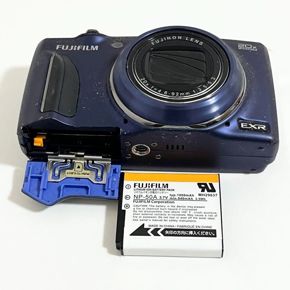 FUJIFILM FinePix F900EXR Blue Digital Camera 16.0MP 20x Optical Zoom ...
