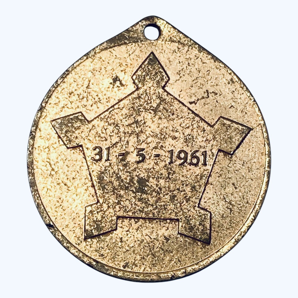 1961 SOUTH AFRICA COMMEMORATIVE AFRICAN MEDAL FORMATION OF REPUBLIC EX ...