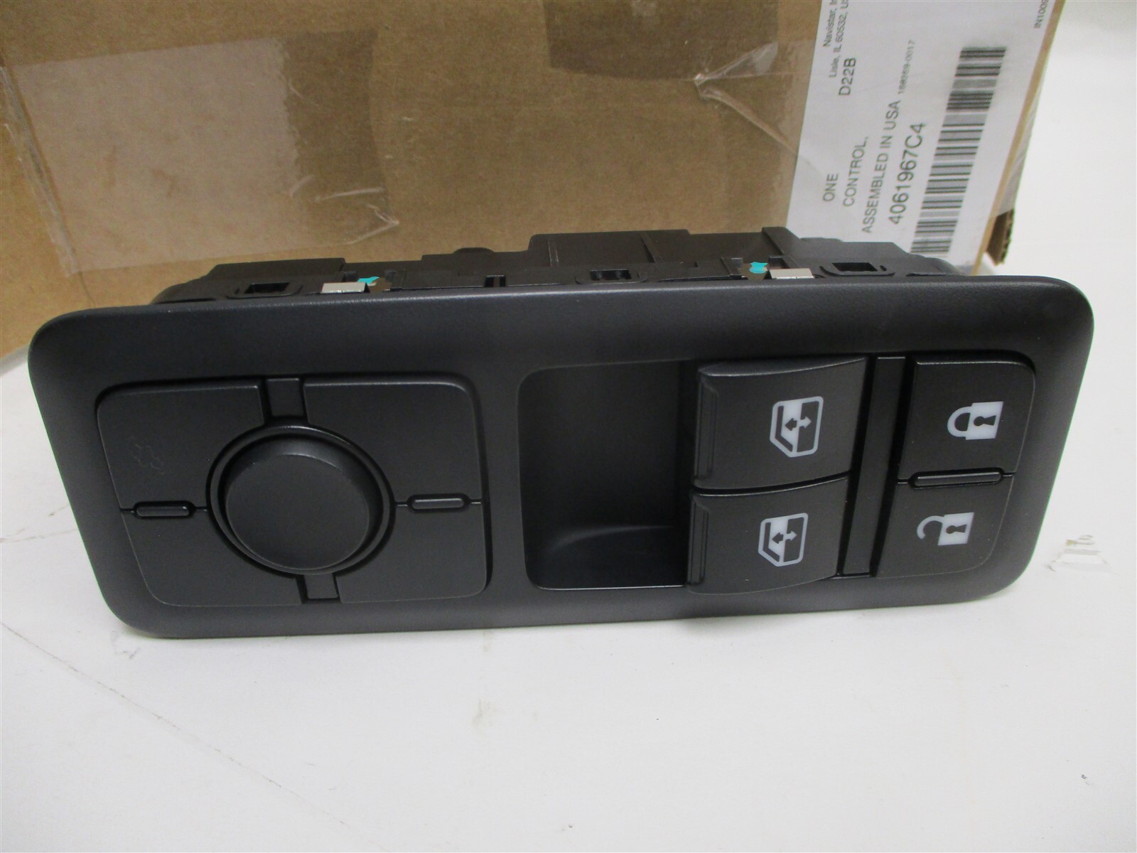 4061967C4 INTERNATIONAL DRIVER DOOR ELECTRONIC CONTROL POD WINDOW LOCK ...