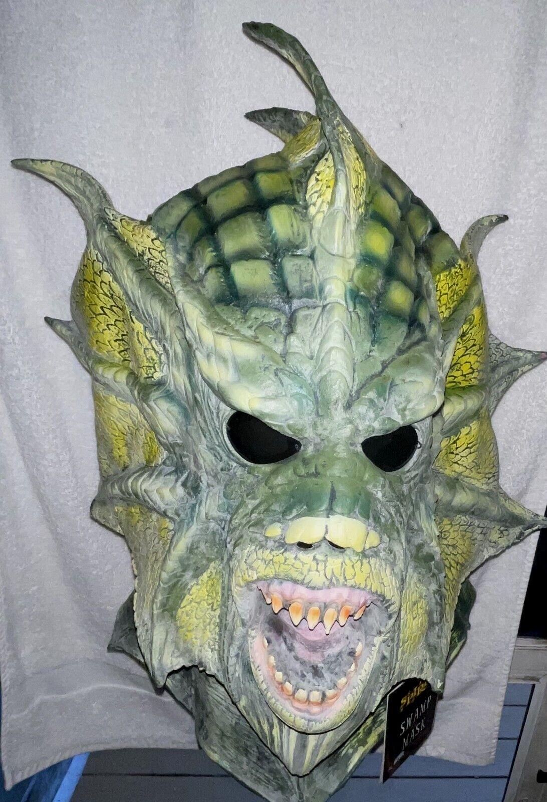 Creepy Halloween Rubber Mask Prop Lagoon SWAMP THING … - Gem