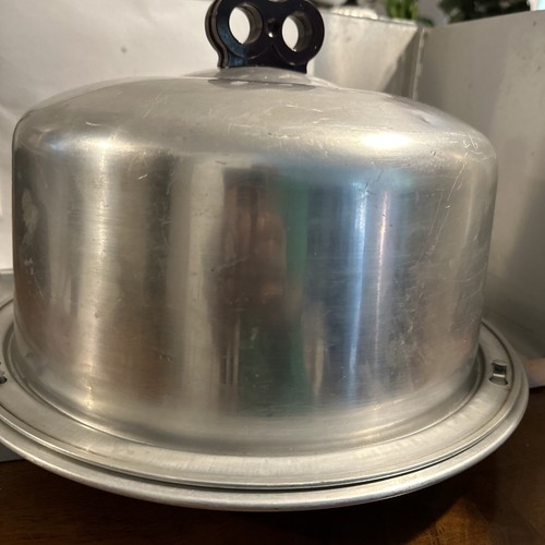 Vintage Regal Ware aluminum cake keeper locking cover & base baking ...