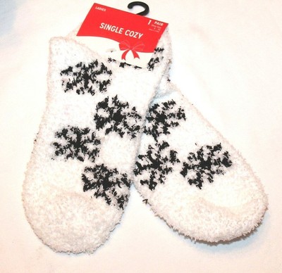 Ladies Single Cozy/Fuzzy White Socks with Black Snowflakes Size 9-11 | eBay