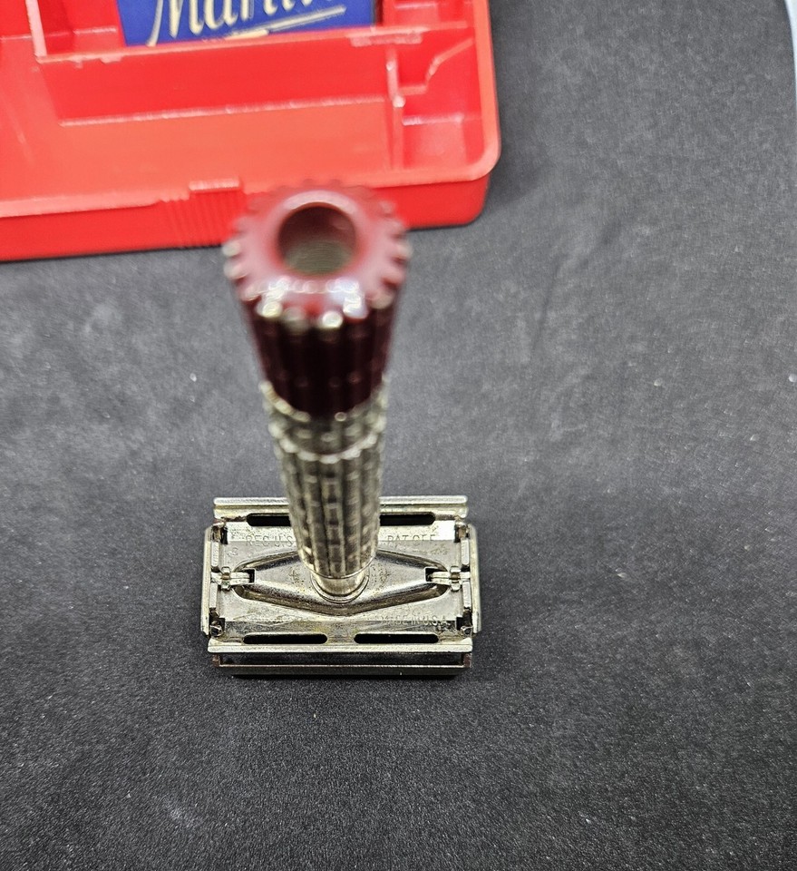 1950's Gillette Red Tip Super Speed Safety Razor - EX+ Case & Blades C1 ...