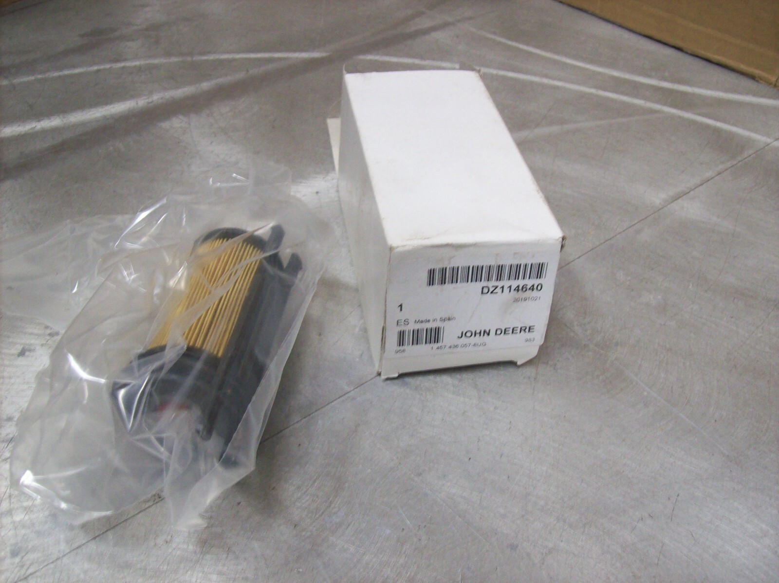 JD22) John Deere Genuine OEM Fuel Filter DZ114640 | eBay