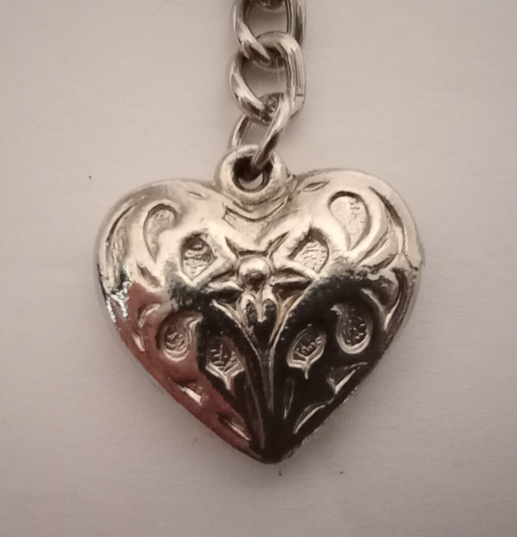 Filigree Design Silver Tone Metal Heart Charm Pendant Keychain | eBay